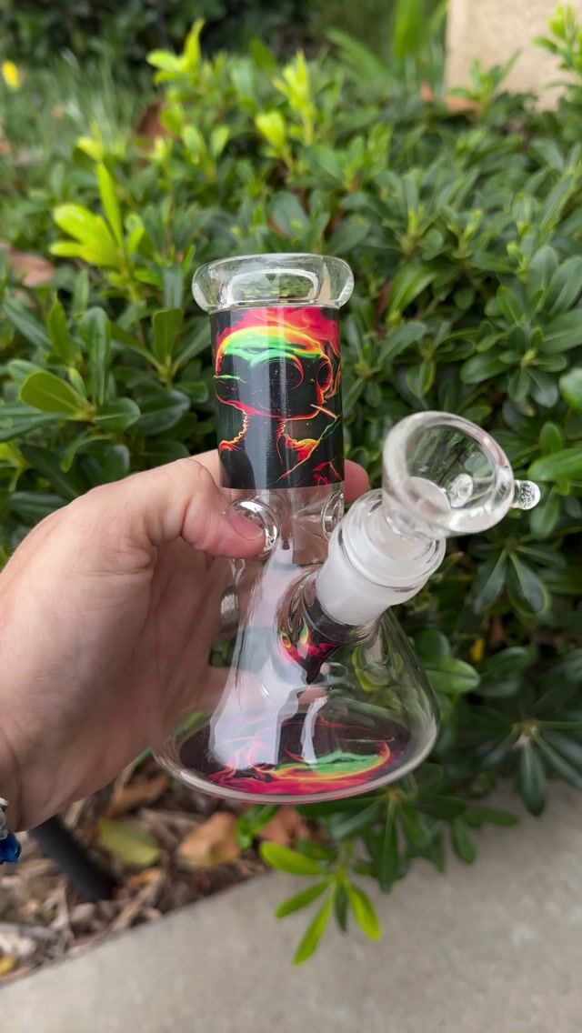 Mini Smoking Alien Bong | Shop Round Bottoms on GlassPass
